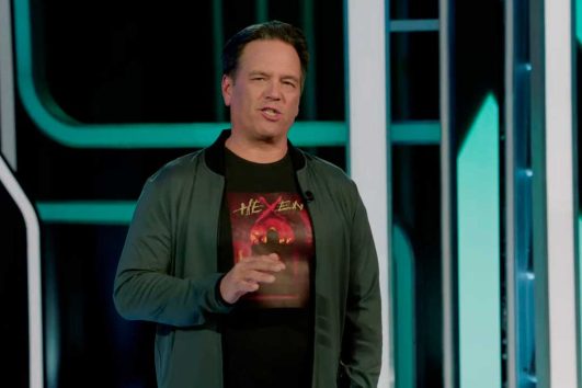 Phil Spencer despierta curiosidad al usar camiseta de Hexen