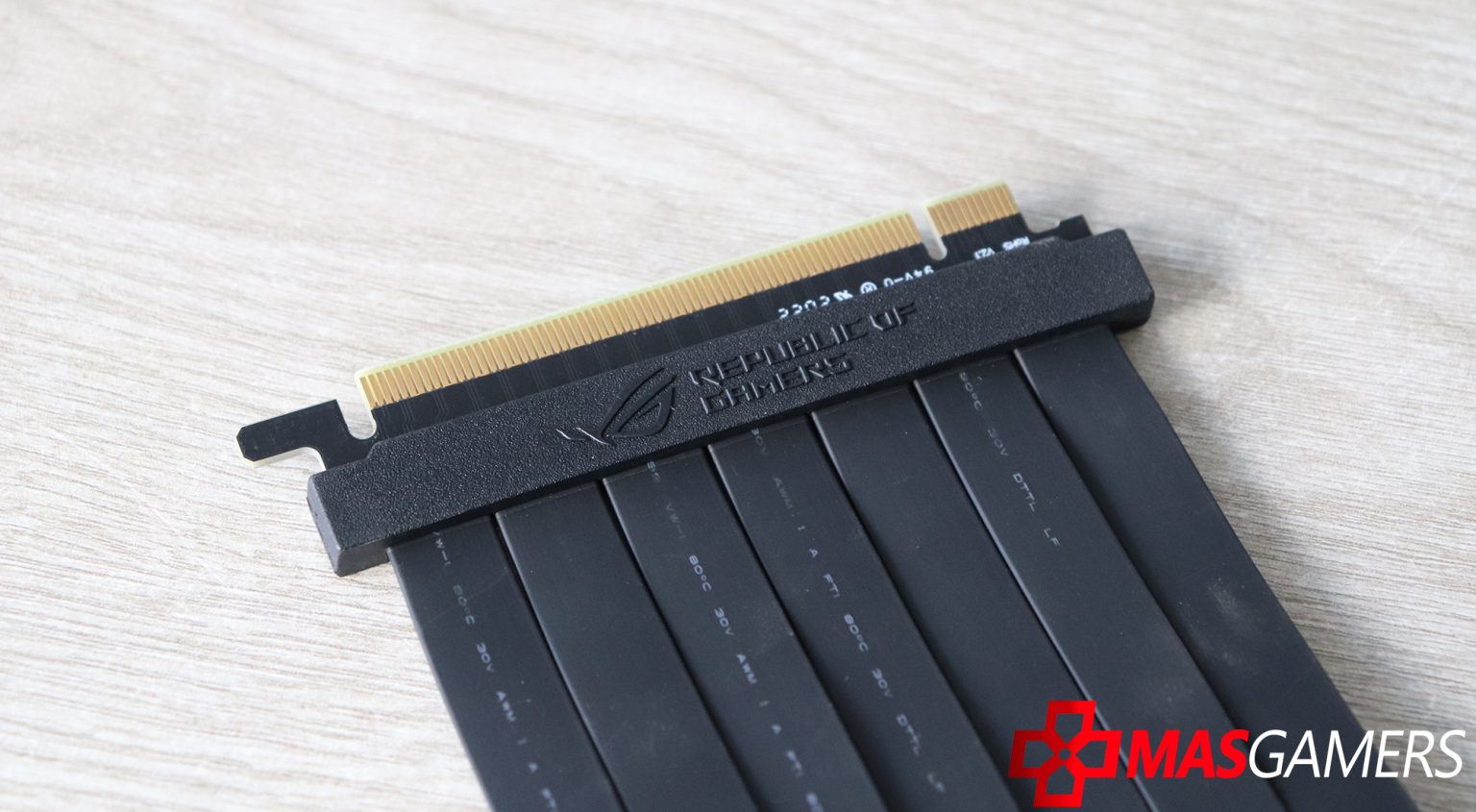 ASUS ROG STRIX RISER CABLE -REVIEW - MasGamers